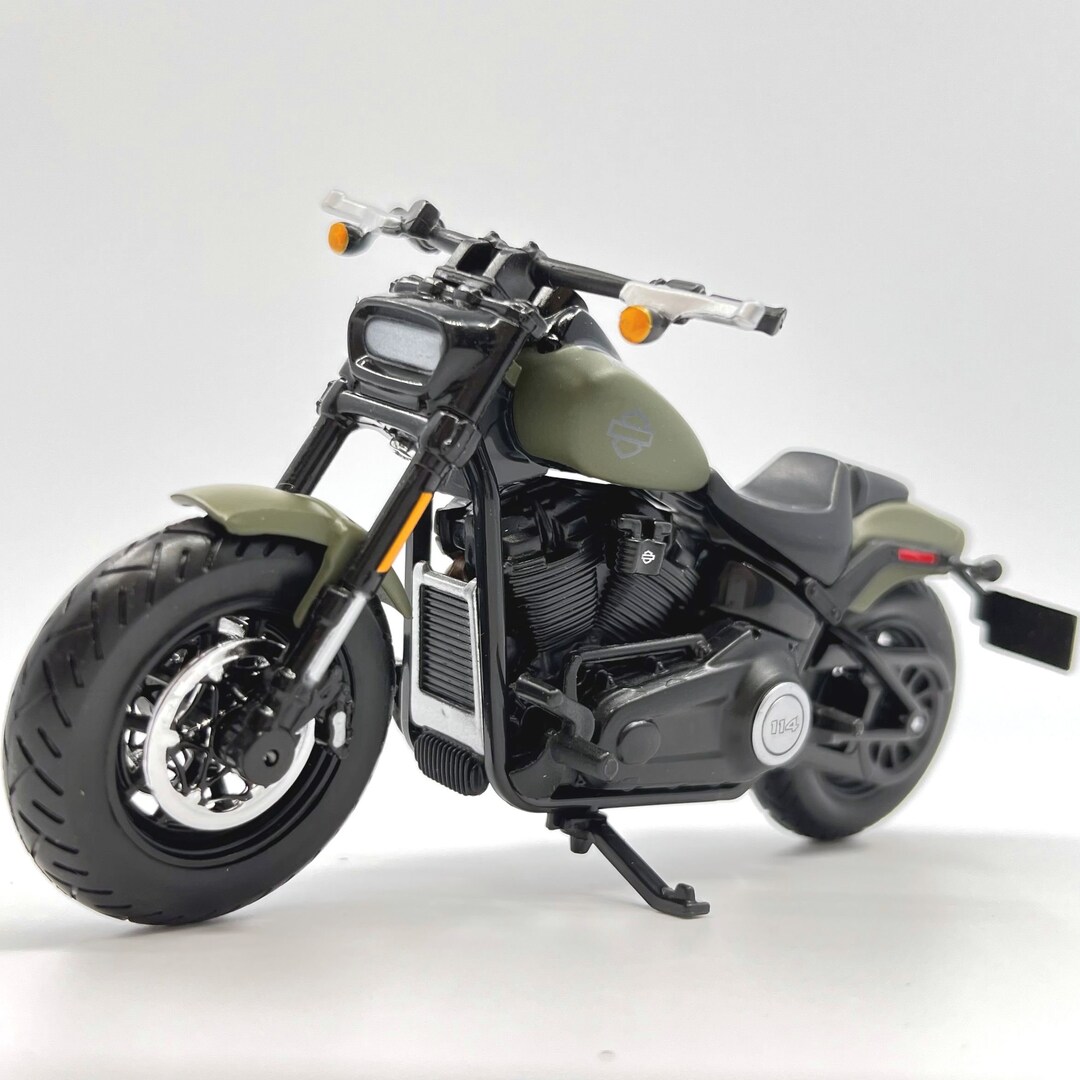 Harley Davidson Fat Bob 114 1:18 Diecast Model Bikes Autos Motos ...