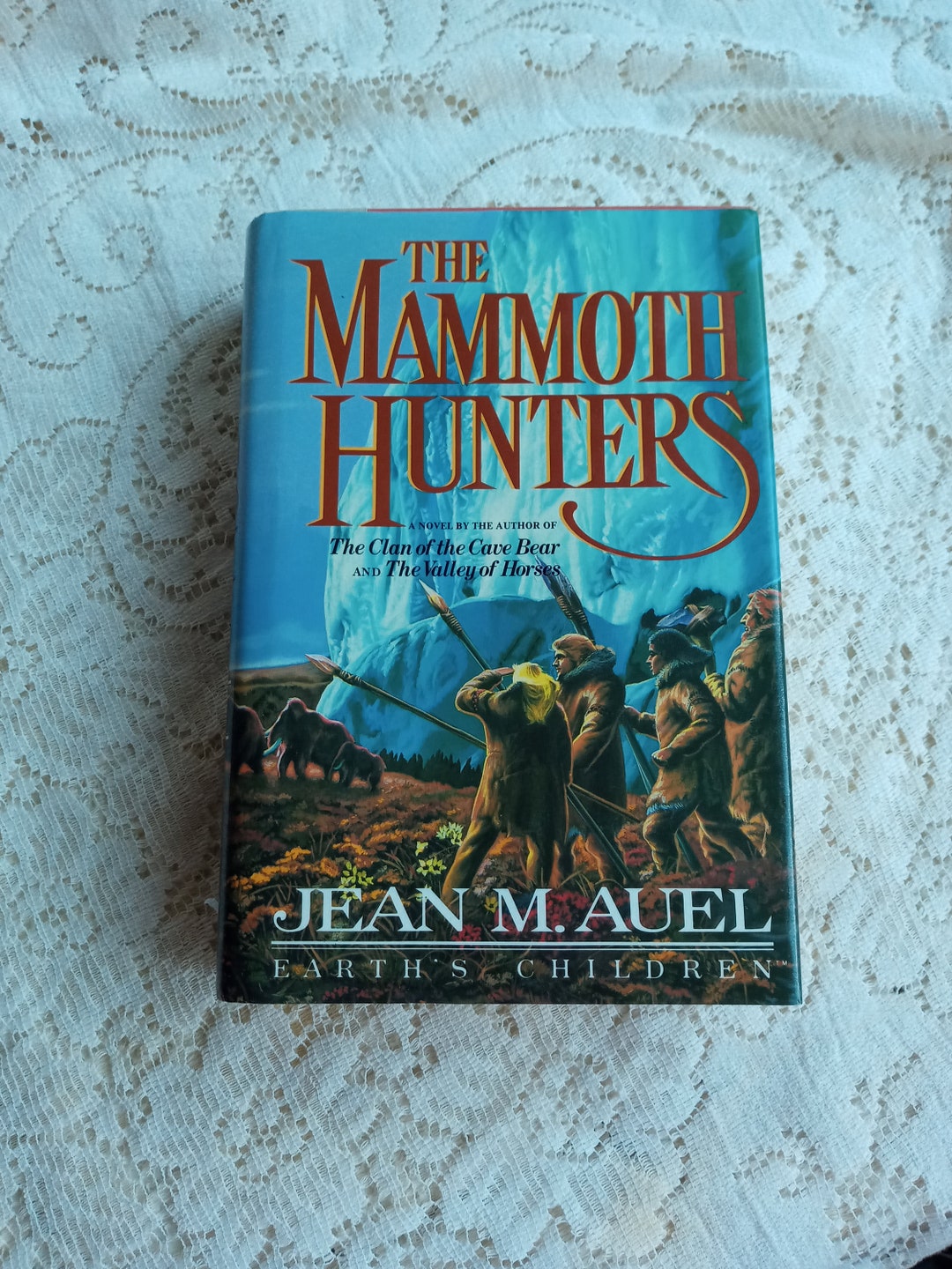 The Mammoth Hunters First Edition Hardcover 1985 - Etsy