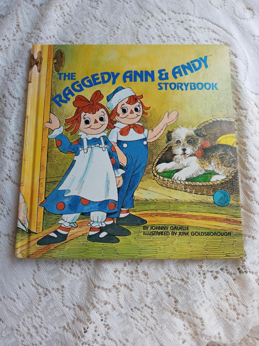 1980 Raggedy Ann and Andy Storybook - Etsy