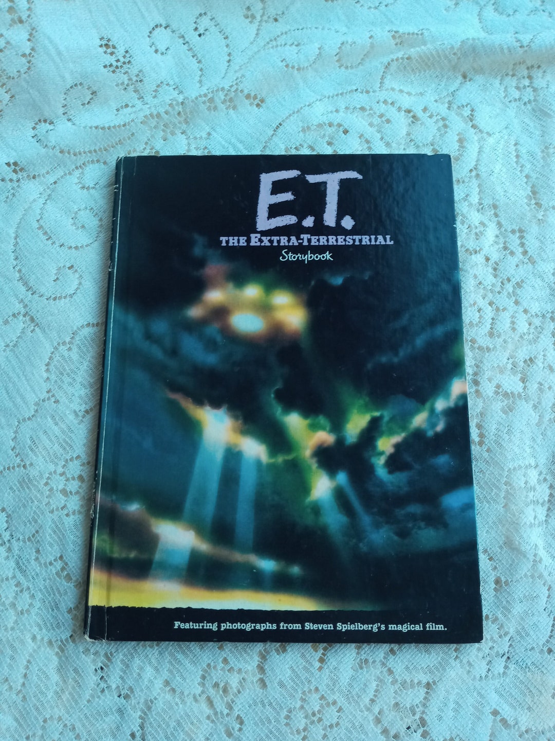 ET the Extra-terrestrial Storybook 1982 HARDCOVER - Etsy