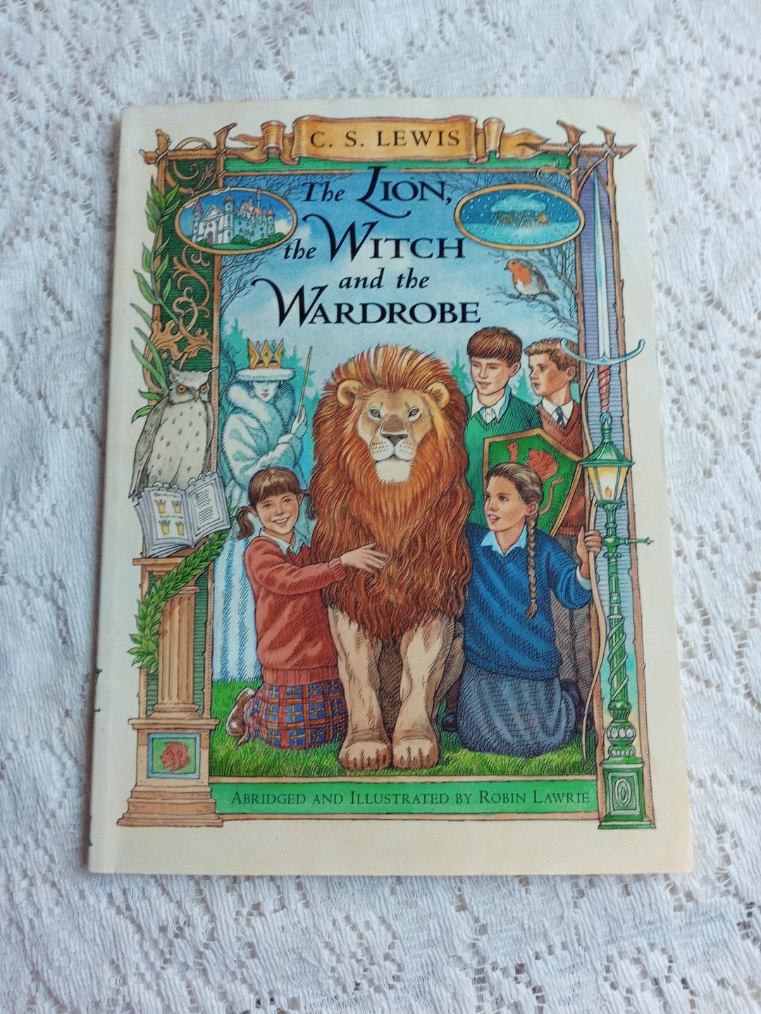 The Lion, the Witch and the Wardrobe Robin Lawrie Edition 1995 - Etsy