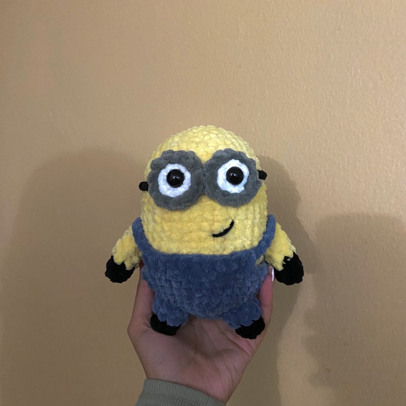 Crochet Minion - Etsy