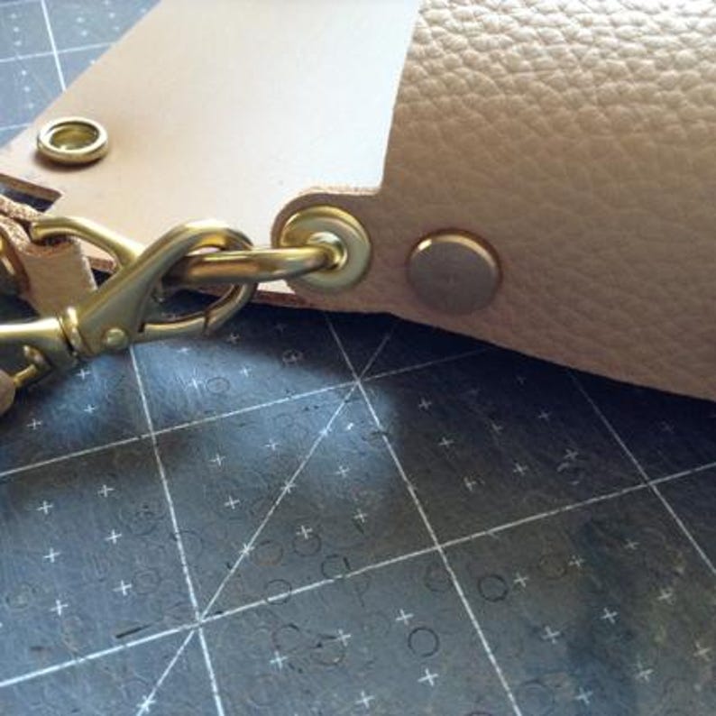 Faux Leather Wristlet Pattern: Small Bag SVG for Cricut (digital ...