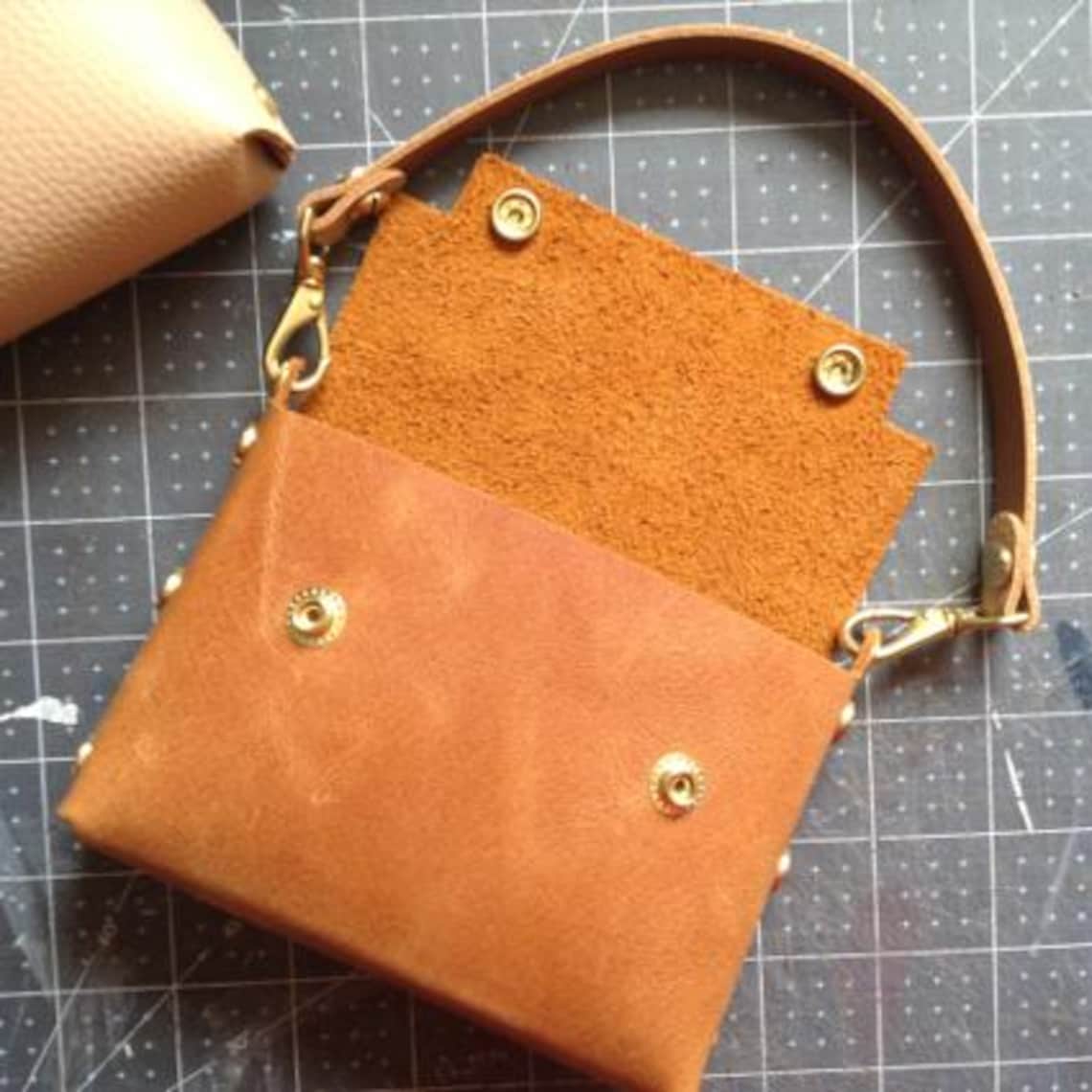 Faux Leather Wristlet Pattern: Small Bag SVG for Cricut (digital ...