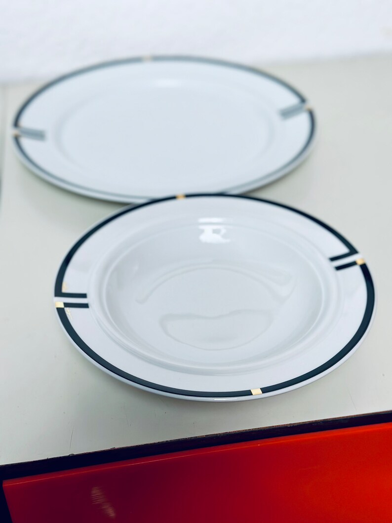 POST MODERN // 80s Vintage 4 Piece Set Cupola Nera Plates by Rosenthal ...