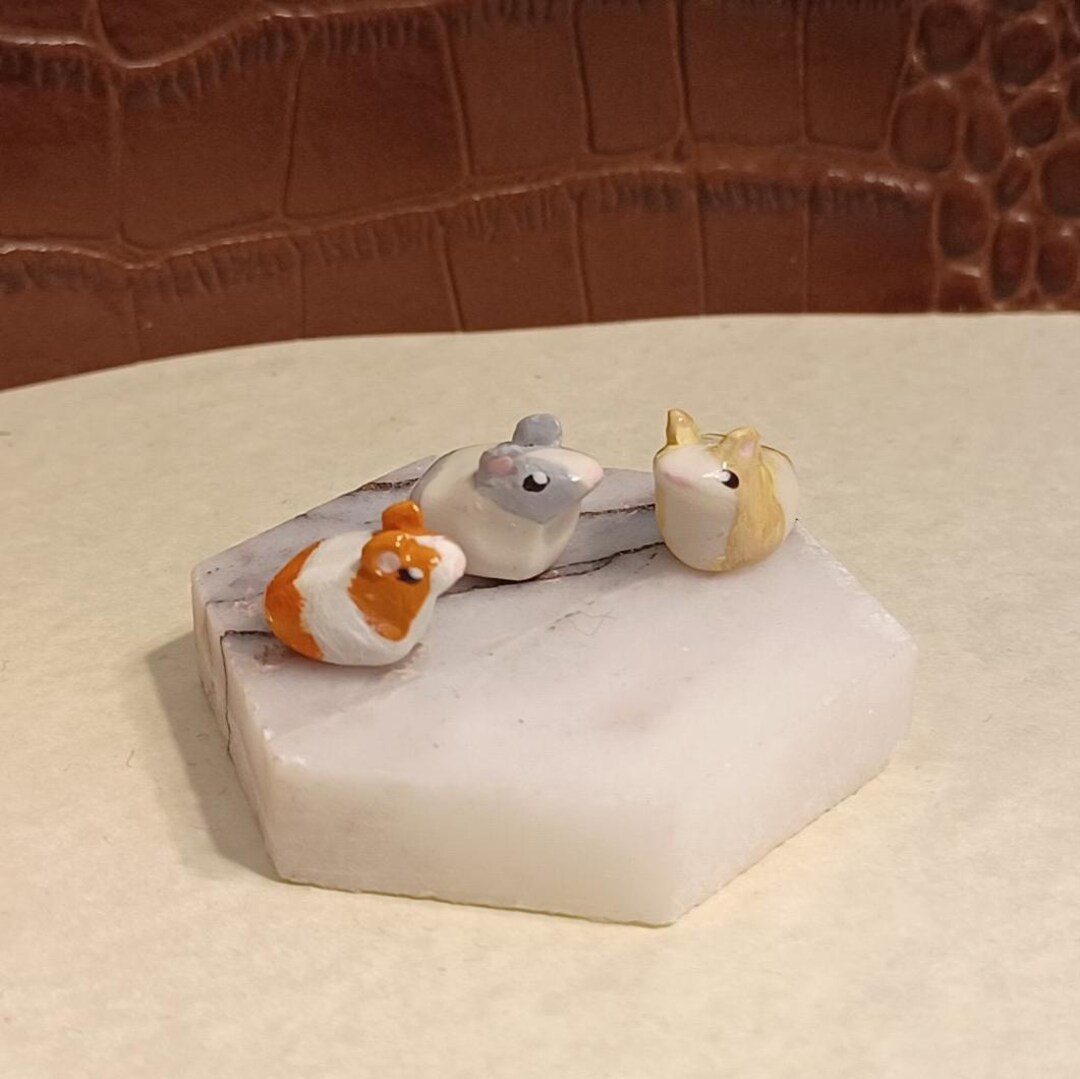 Tiny Handmade Guinea Pigs (polymer Clay) - Etsy
