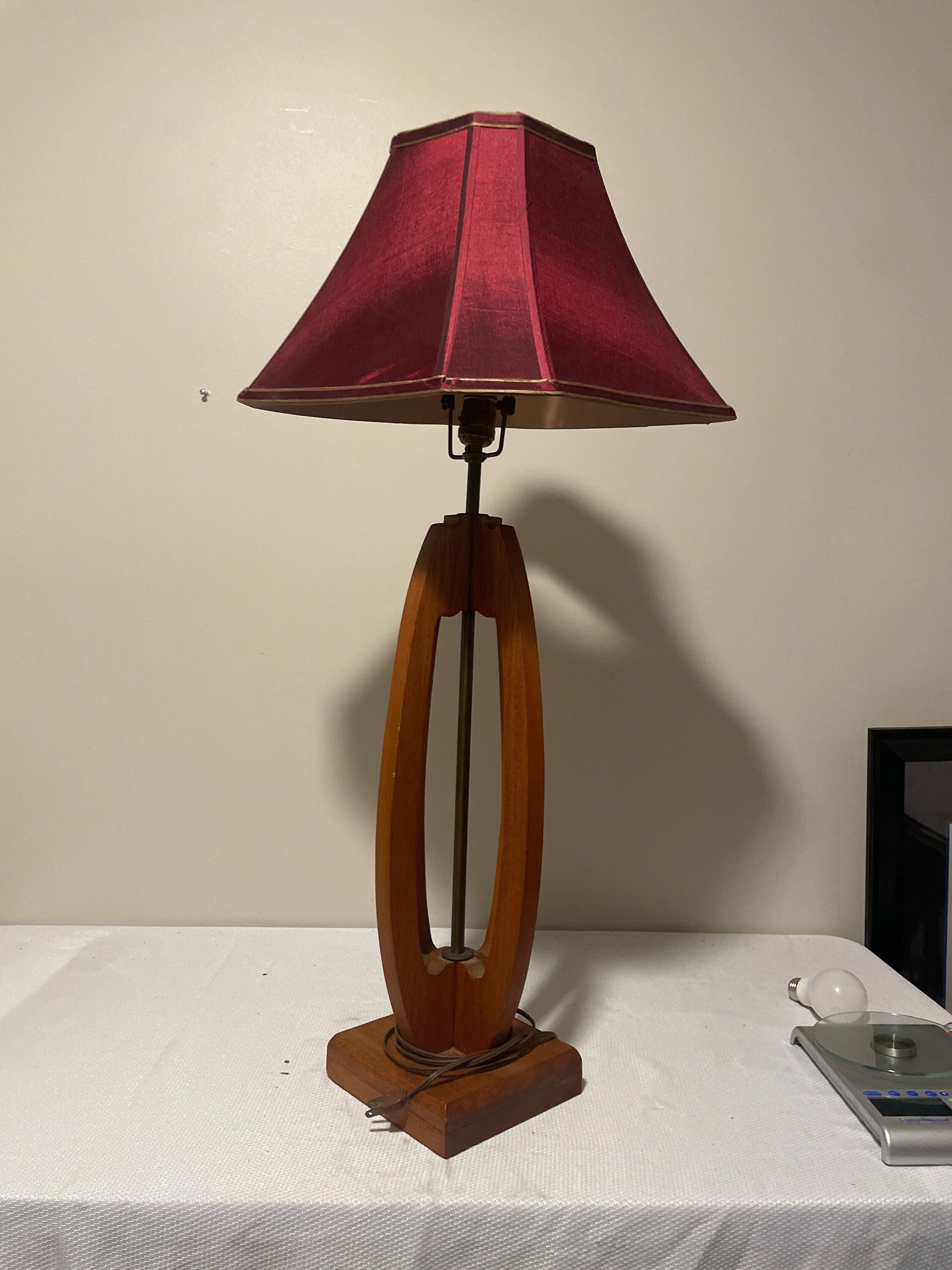 Mid Century Modern Table Lamp / MCM Lamp / Vintage Wood Lamp / Home and ...