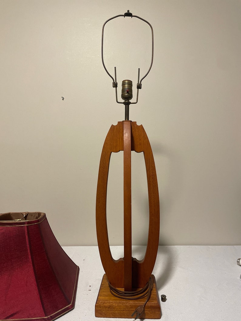 Mid Century Modern Table Lamp / MCM Lamp / Vintage Wood Lamp / Home and ...