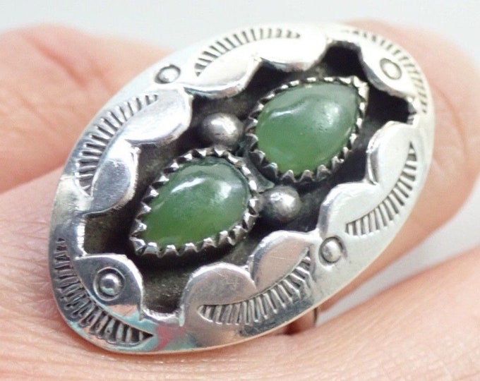 Vintage Navajo Signed Green Jade Shadowbox Stamped Design 1 1/4 ...