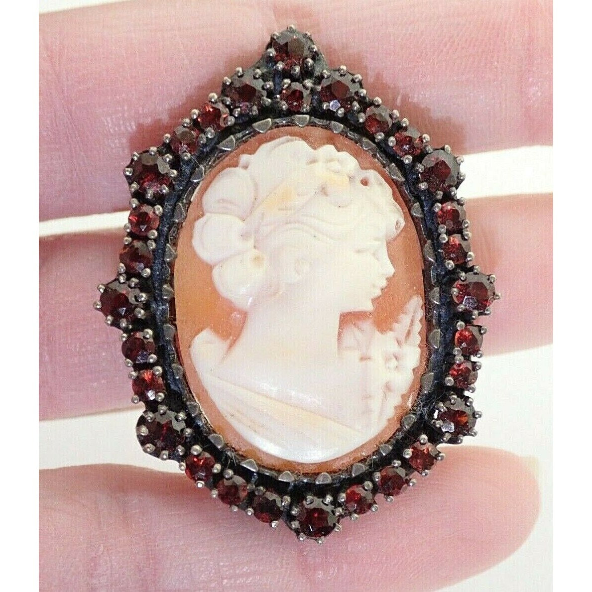 Vintage Carved Cameo Shell Garnet Gemstone Sterling Silver Brooch Pin ...