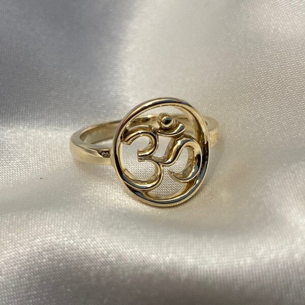Om Ring - Etsy