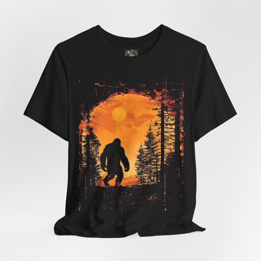 Bigfoot Silhouette Orange Moon Graphic T-shirt Unisex - Etsy