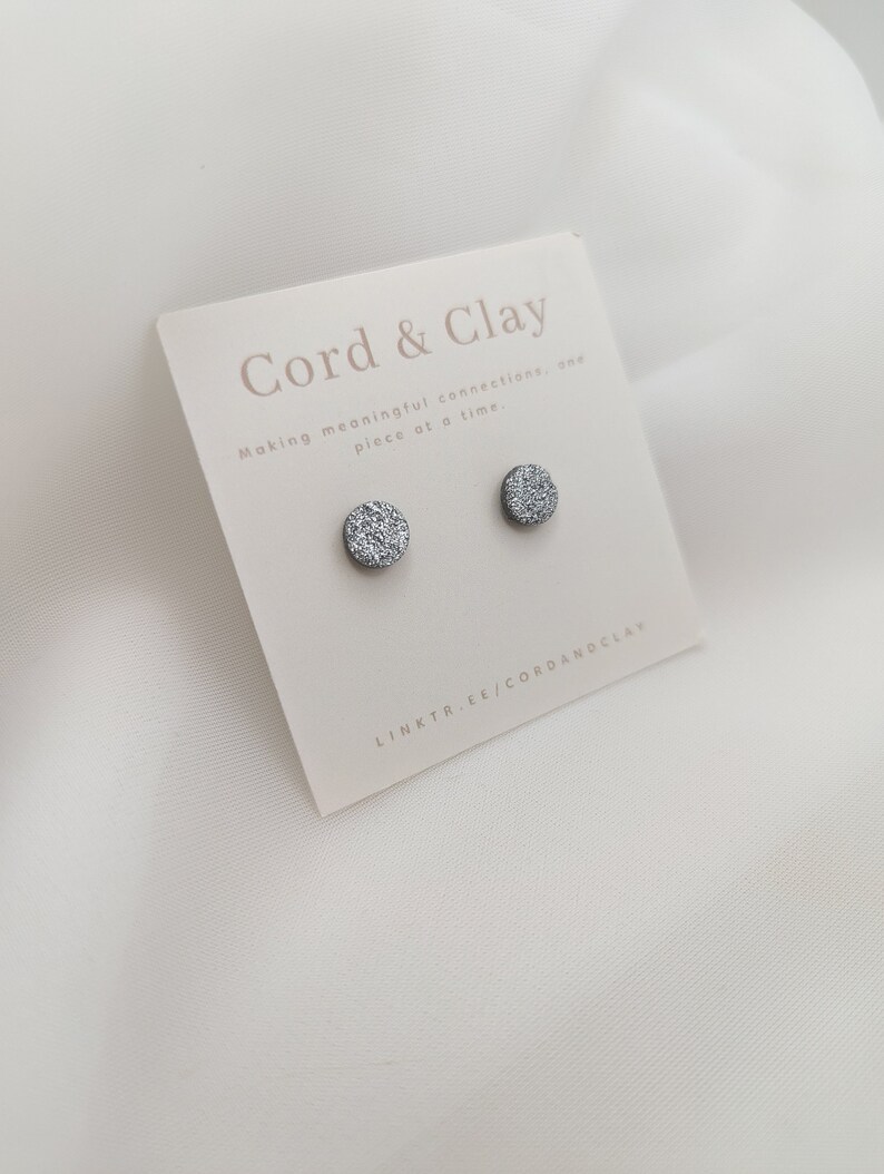 Wrenlee Light Gray Polymer Clay Basic Studs Flower Studs - Etsy