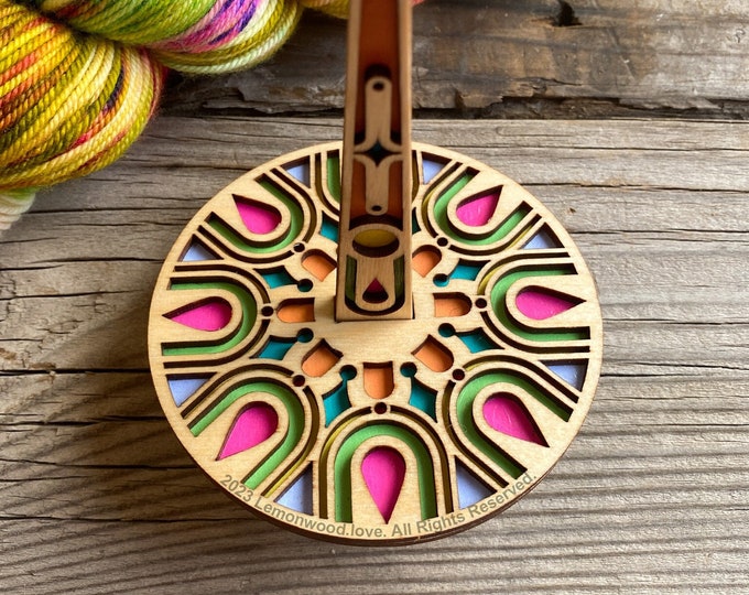 Pallas Lemonwood Mini Minder pat. Pend.: Portable Wrist Yarn Holder - Etsy