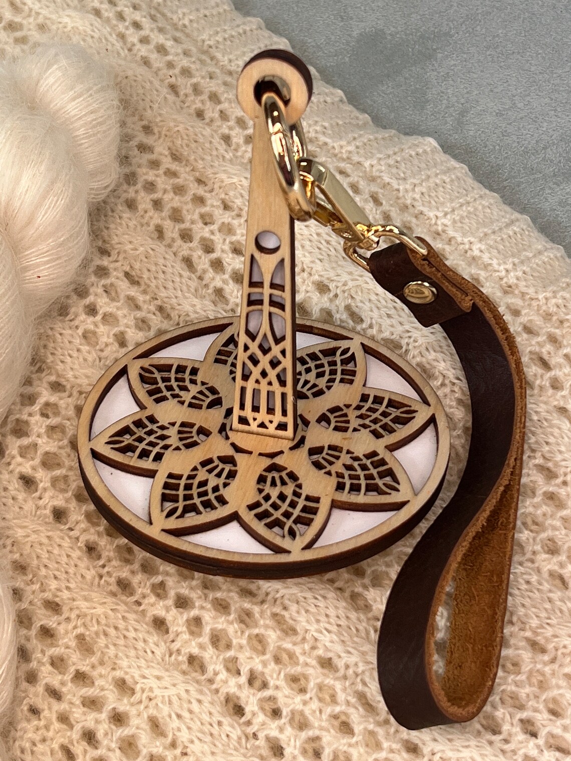 Namaste and Lace Lemonwood Mini Minder (pat. Pend.): Portable Wrist ...