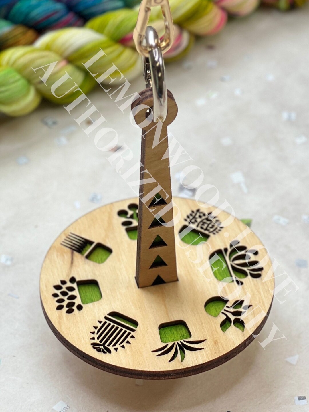 Plant Love Lemonwood Mini Minder (PAT. PEND.): Portable Wrist Yarn ...