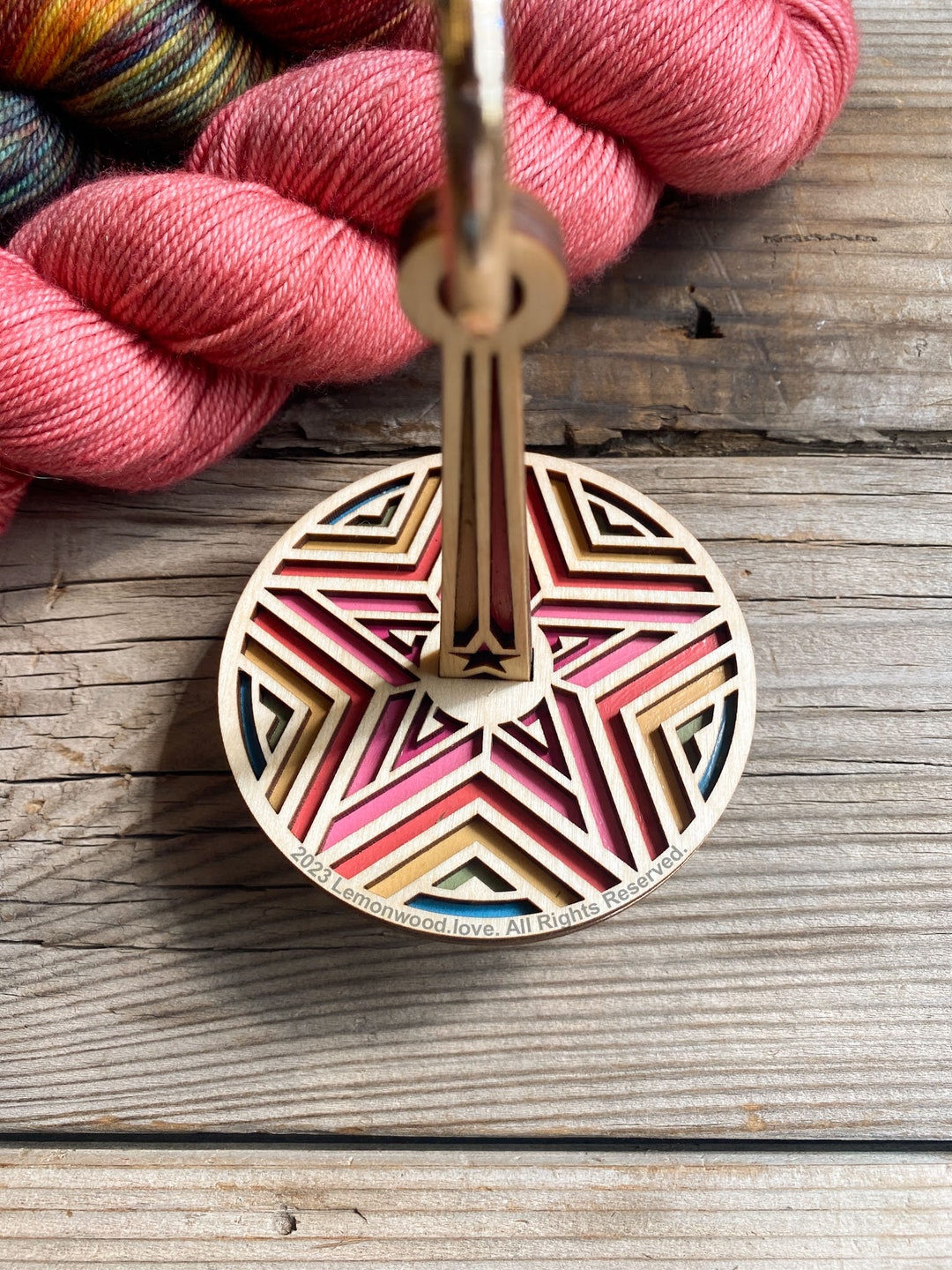 Star Lemonwood Mini Minder (pat. Pend.): Portable Wrist Yarn Holder - Etsy