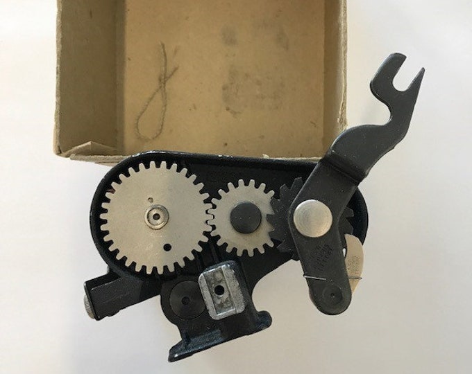 Singer Ball Bearing Pinking Attachment 121021 for Use on All Singer ...