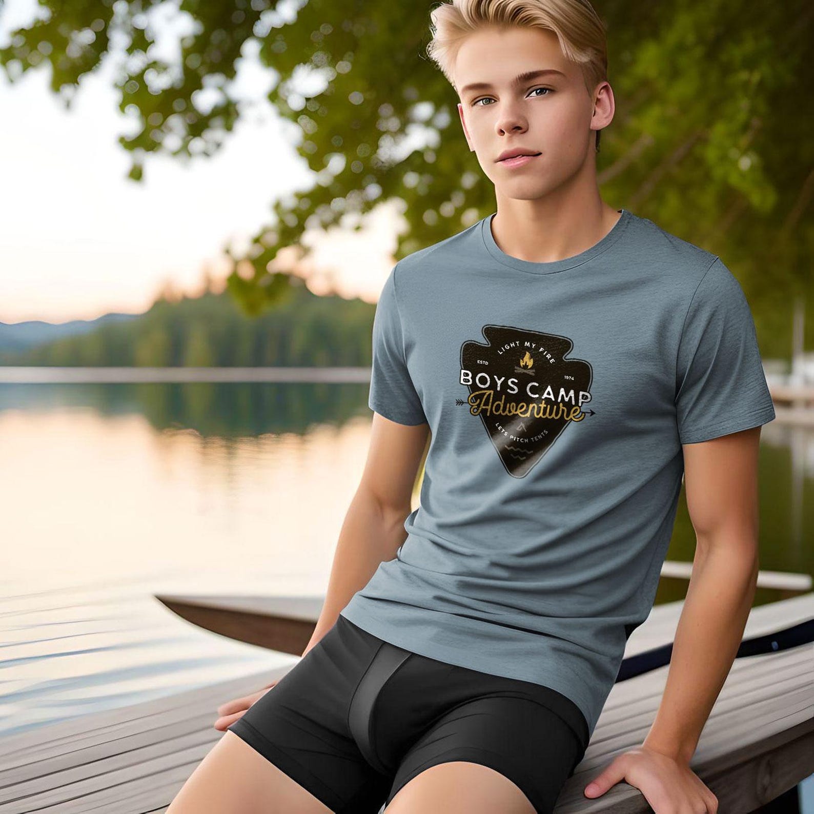 Arrowhead Emblem Premium Tee - Etsy