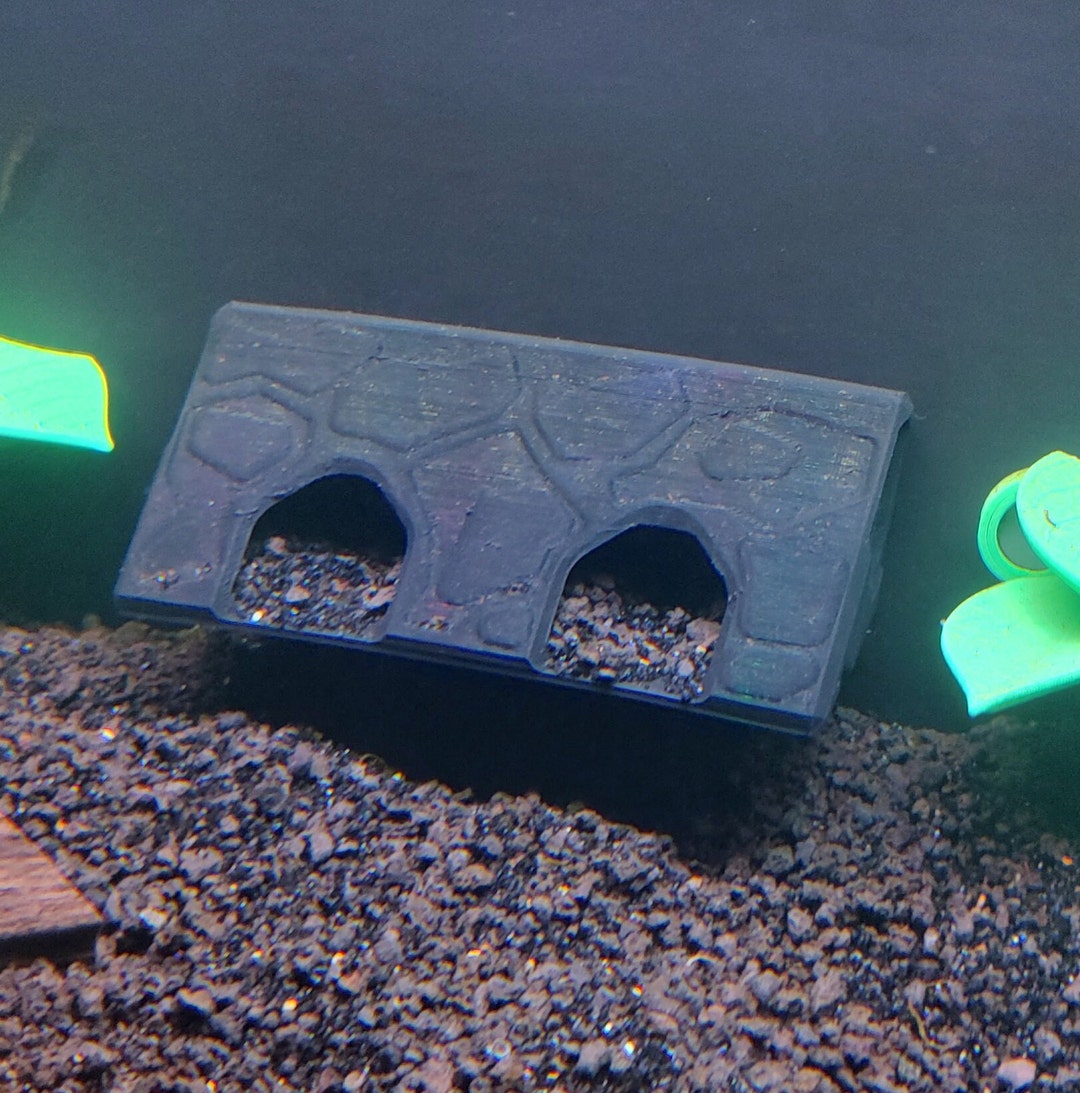 NEW- Aquarium Fish Hideaway Sanctuary Wedge (fishnacks HSW ...