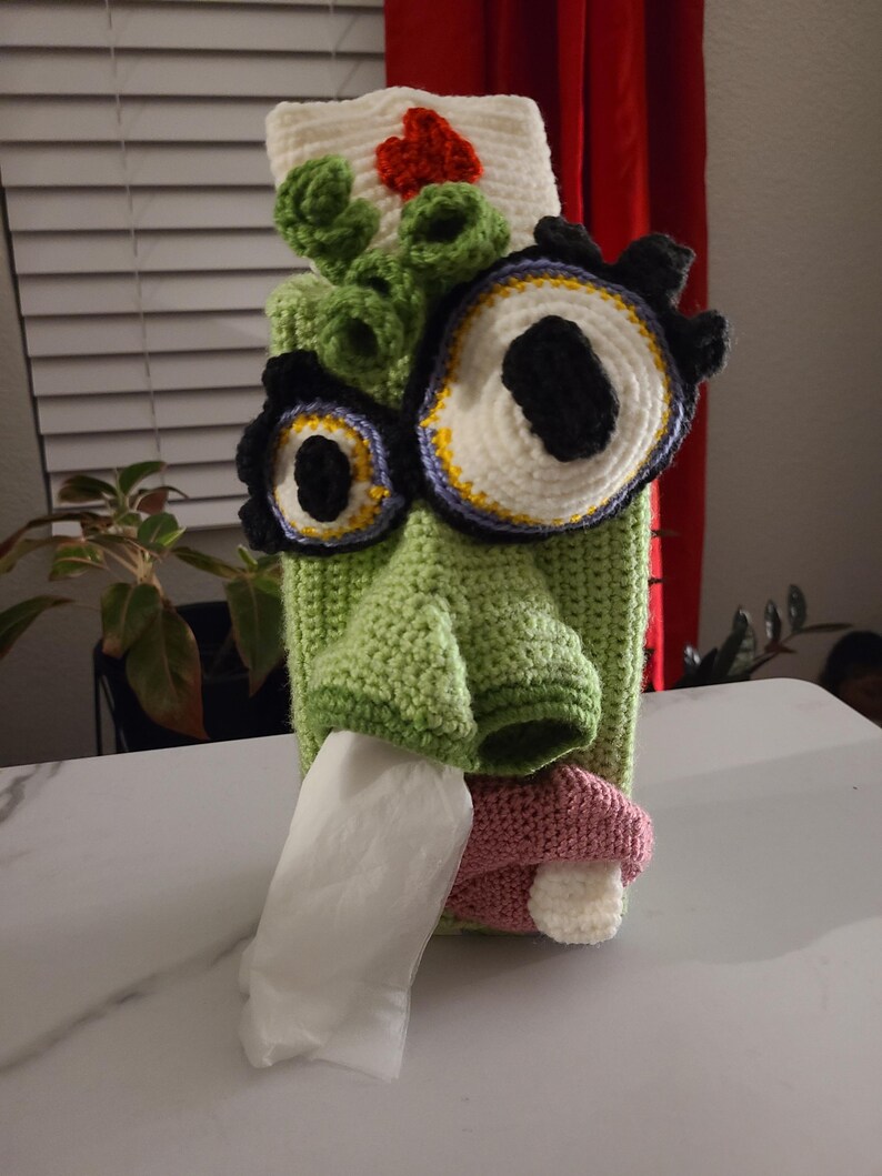 Nurse Kachoo Crocheted Tissue Box Holder in Green - Etsy