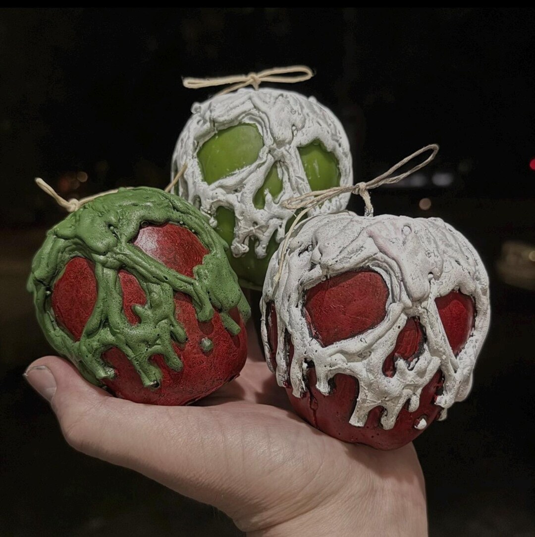 Poison Apple Beeswax Candle, Halloween Decor, Fantasy Candle Gift - Etsy