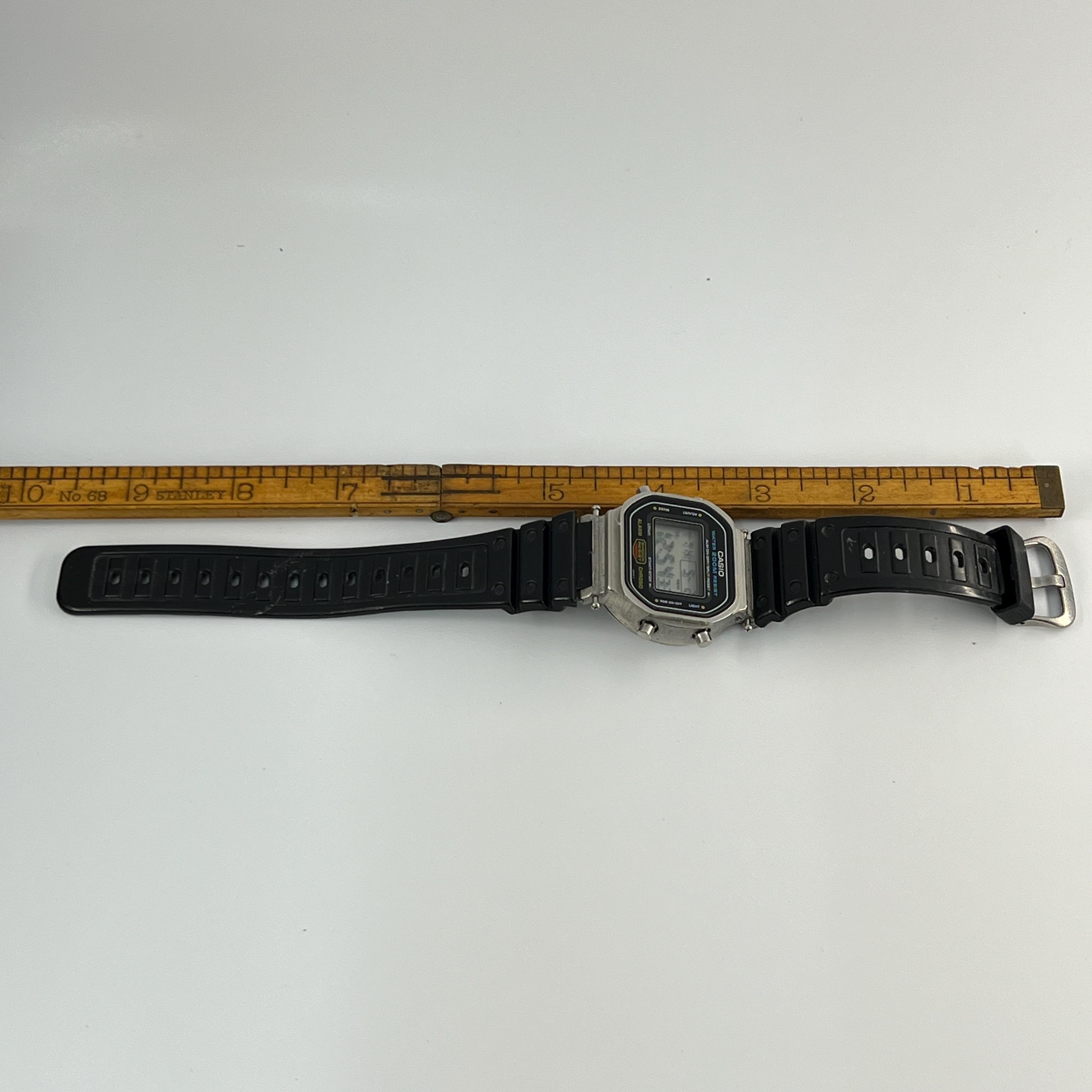 Vintage Casio 901 DW-5600 Digital Watch, Shock Resist. - Etsy