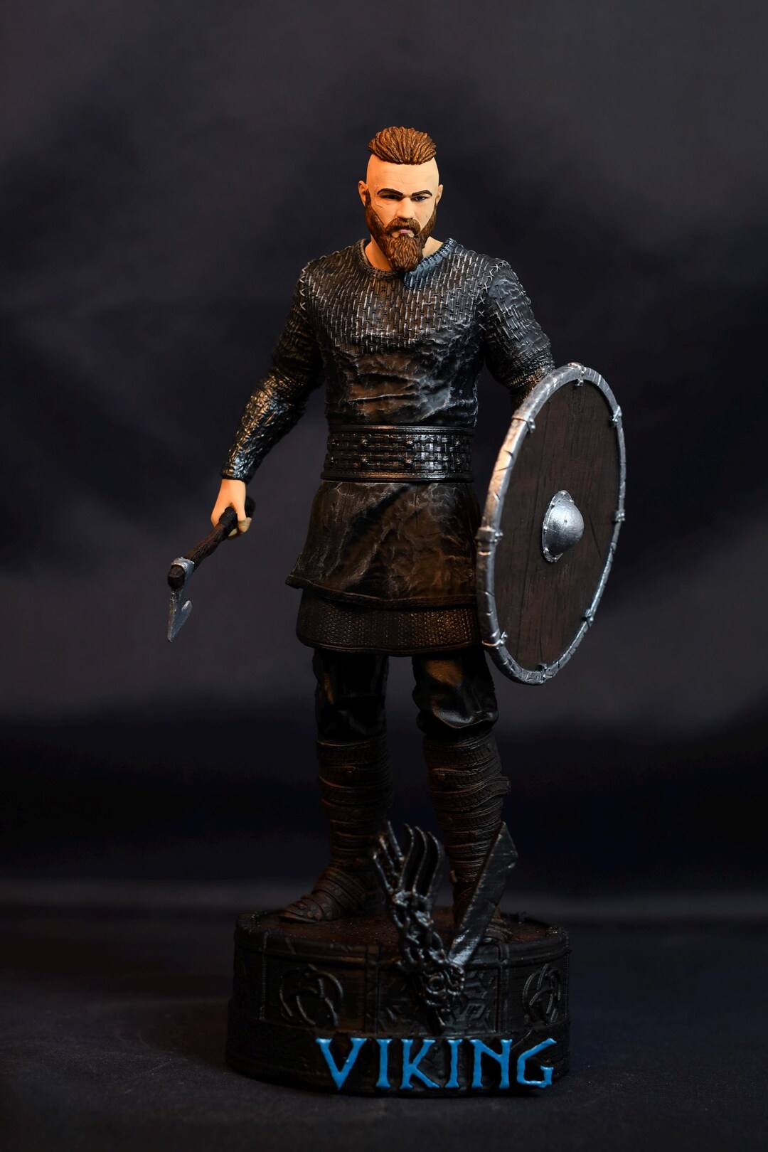 Collectible the Vikings - Ragnar Lothbrok Premium Statue | Ragnar the ...