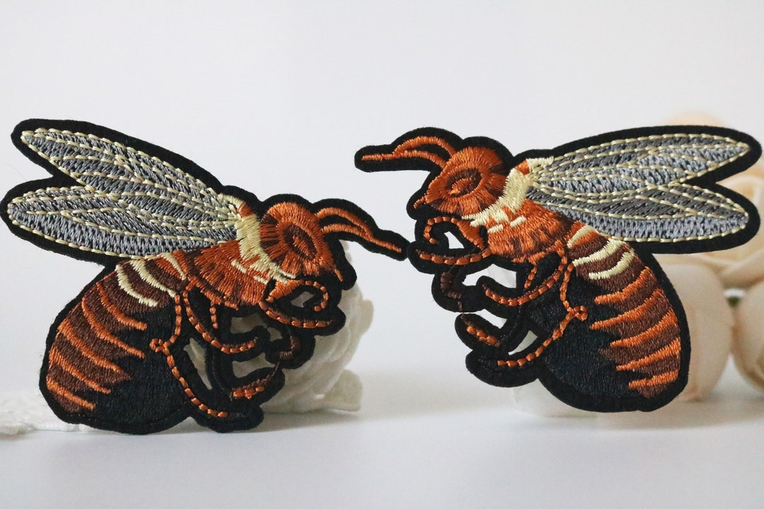 A Pair of Gorgeous Bees Patches Iron on Patch Sew on Patch - Etsy