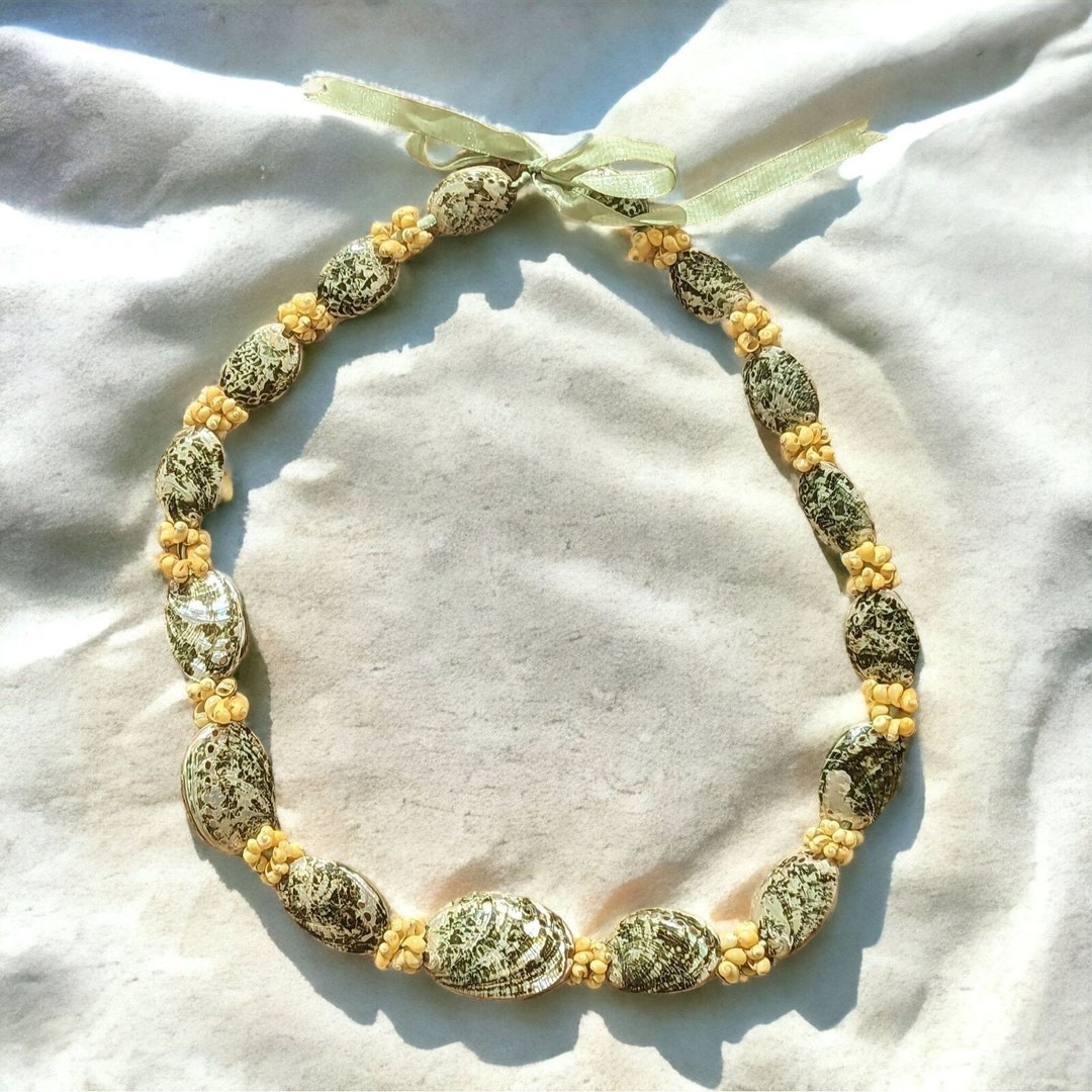 Authentic Hawaiian Shell Clam Shell Kanani Seashell Necklace Green ...