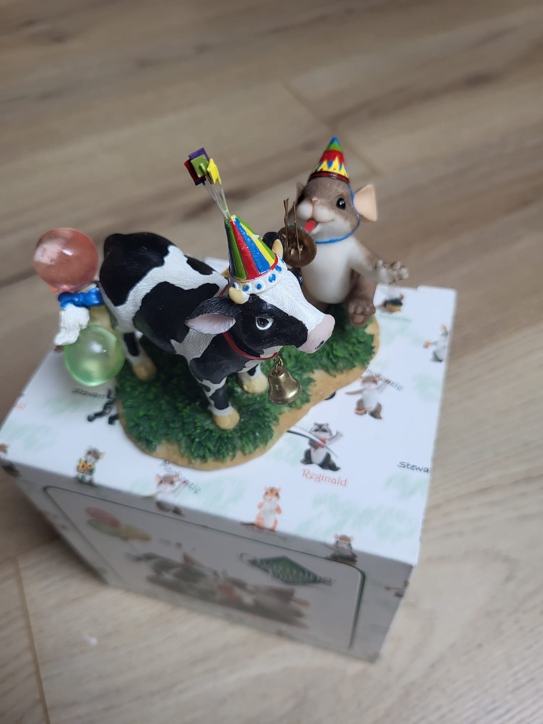Vintage Charming Tails: Party Till the Cows Come Home- Height 10cm ...