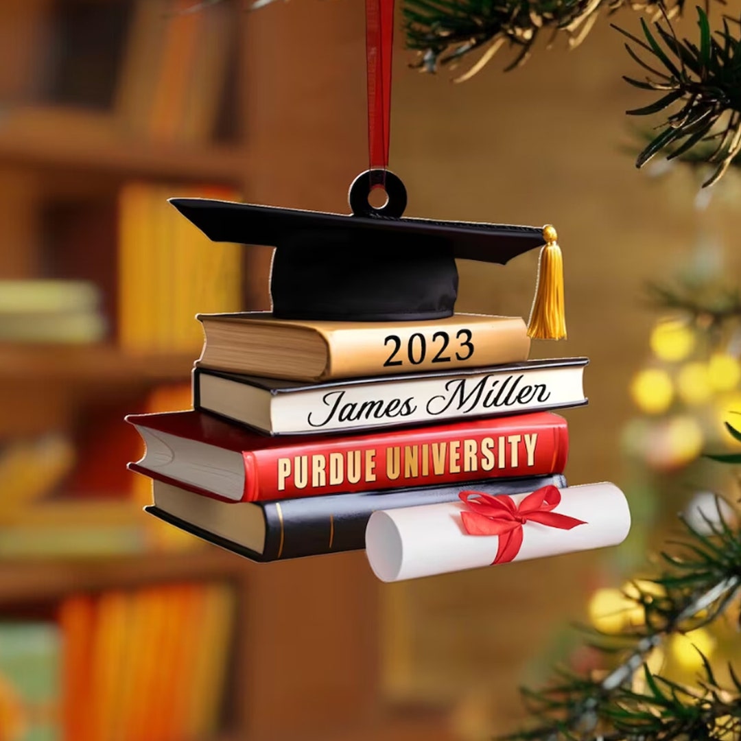 Personalized Graduation Cap Ornament With Books Class of 2024 - Etsy Canada