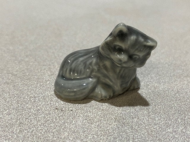 Red Rose Tea Figurines - Etsy