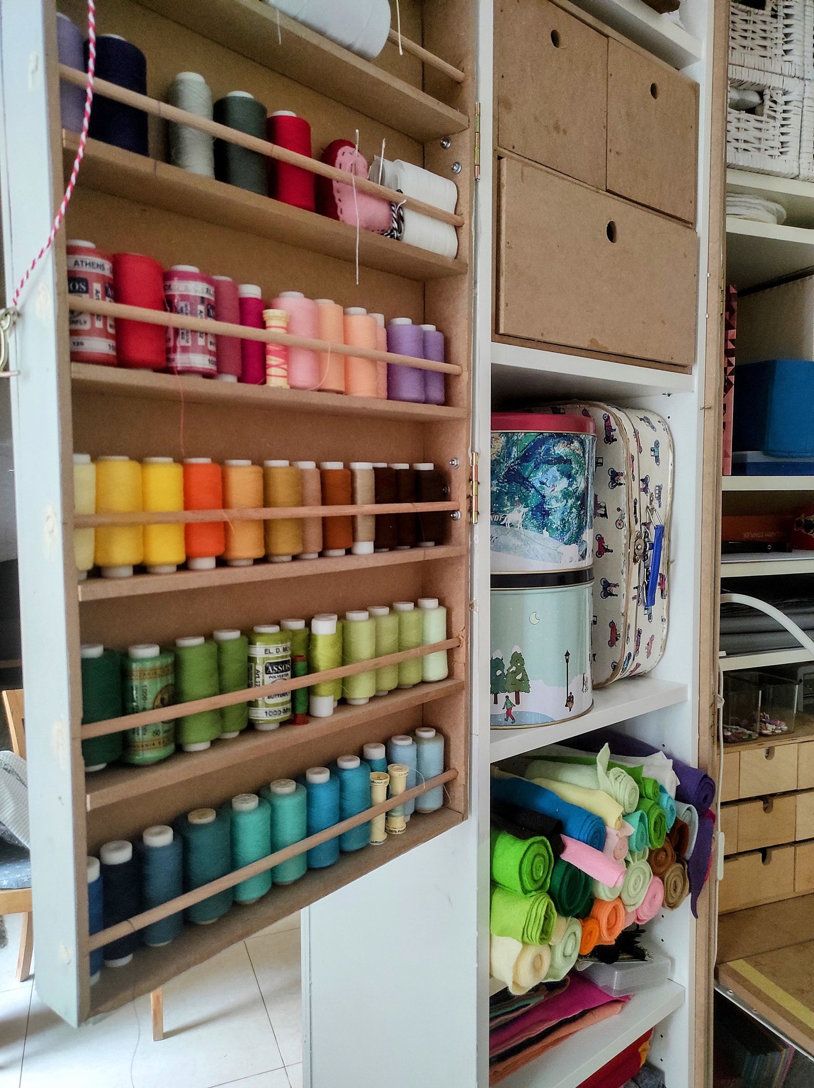 Craft Table Compact Crafting Table Base Storage Cabinet Craft Supplies ...