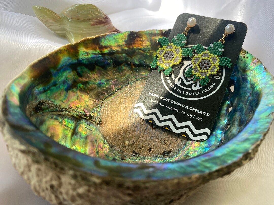 Indigenous Hand Made Turtle Beaded Earrings Handmade Indigenous Jewelry ...