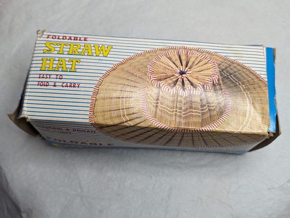 Vintage Foldable Straw Hat in Original Box - Gem