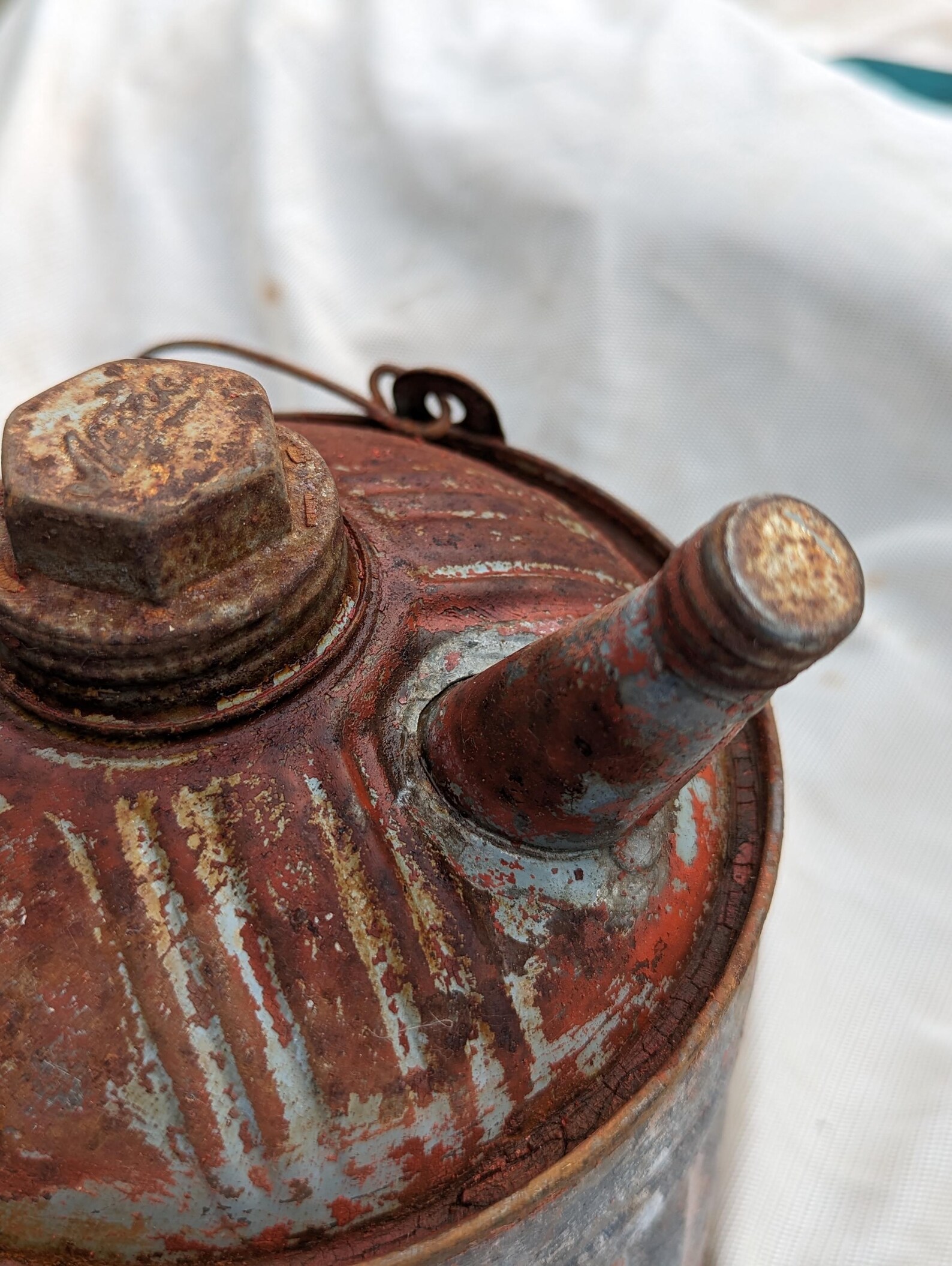 Vintage Galvanized Chippy Red Gas/oil Can 1gallon - Etsy