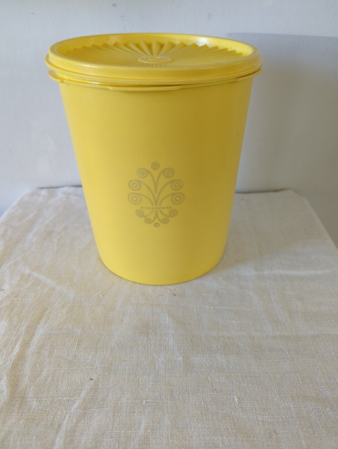 Tupperware Canister, Sugar Size - Etsy