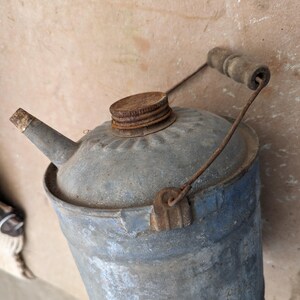 Vintage Galvanized Wire Bail Handle Oil Can - Etsy