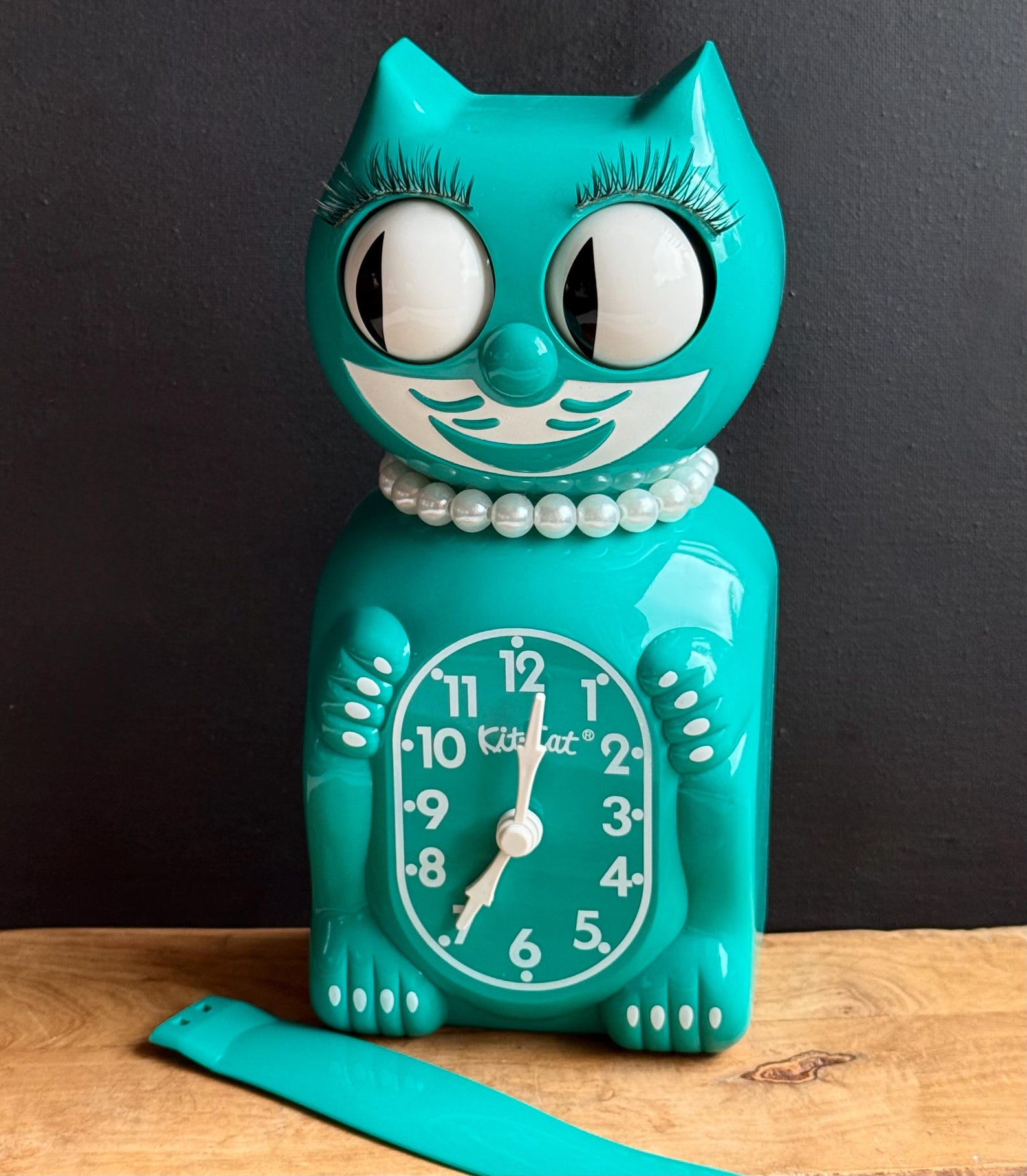 Official Rare EMERALD GREEN Kit Kat Klock Lady NIB First Sold in 2015 ...