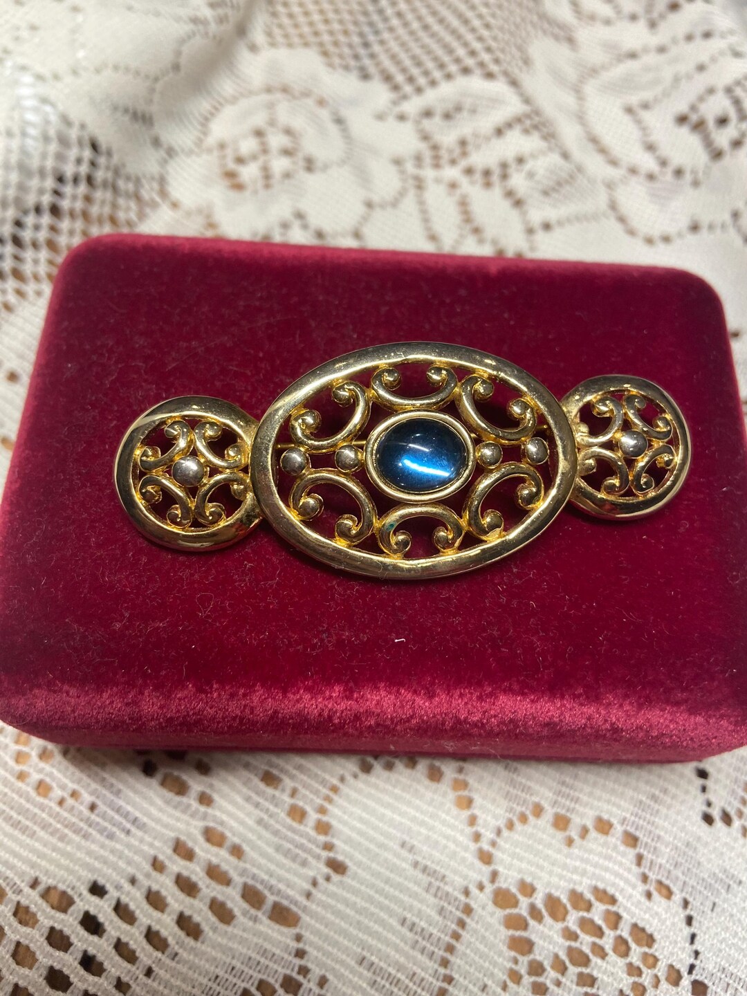 Vintage Blue Cabochon Gold-toned Brooch - Etsy