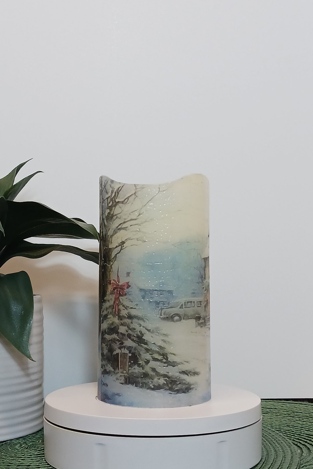 Old Time Winter Scene - Flameless Candles - Free Gift Box - Batteries ...