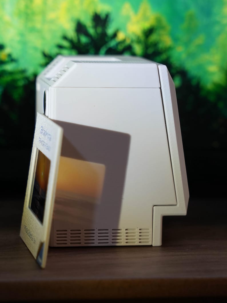 Retro Mac-style Slide Film Viewer LED Light Box for 35mm (135) & 120 ...