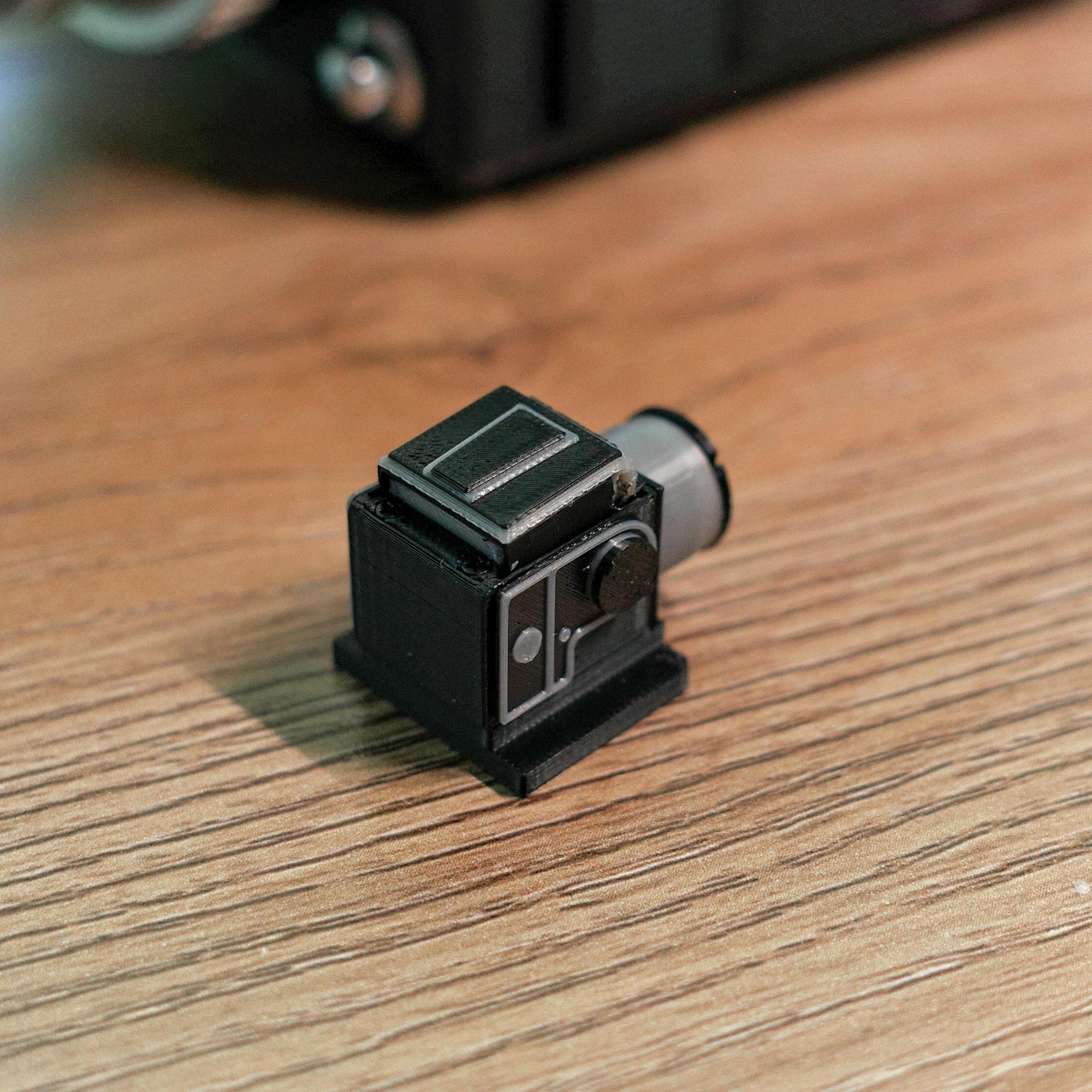Hasselblad-style Mini Hot Shoe Cover W/ Waist Level Finder – Retro DSLR ...