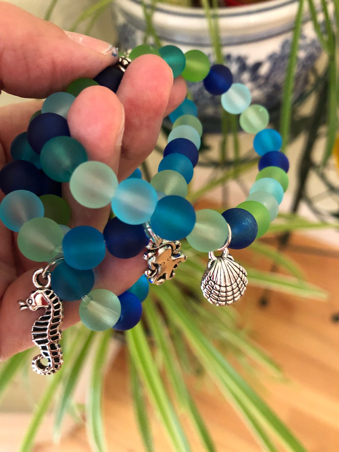 Aquatic Theme Minimalist Stretch Bracelet for Summer, Cultured Sea ...