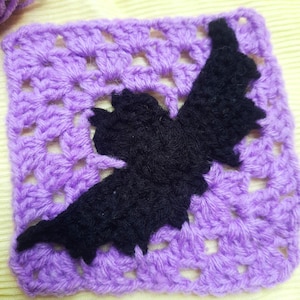 Bat Granny Square: Halloween Crochet Pattern, Picture Tutorial Included ...