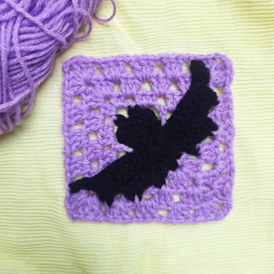 Bat Granny Square: Halloween Crochet Pattern, Picture Tutorial Included ...
