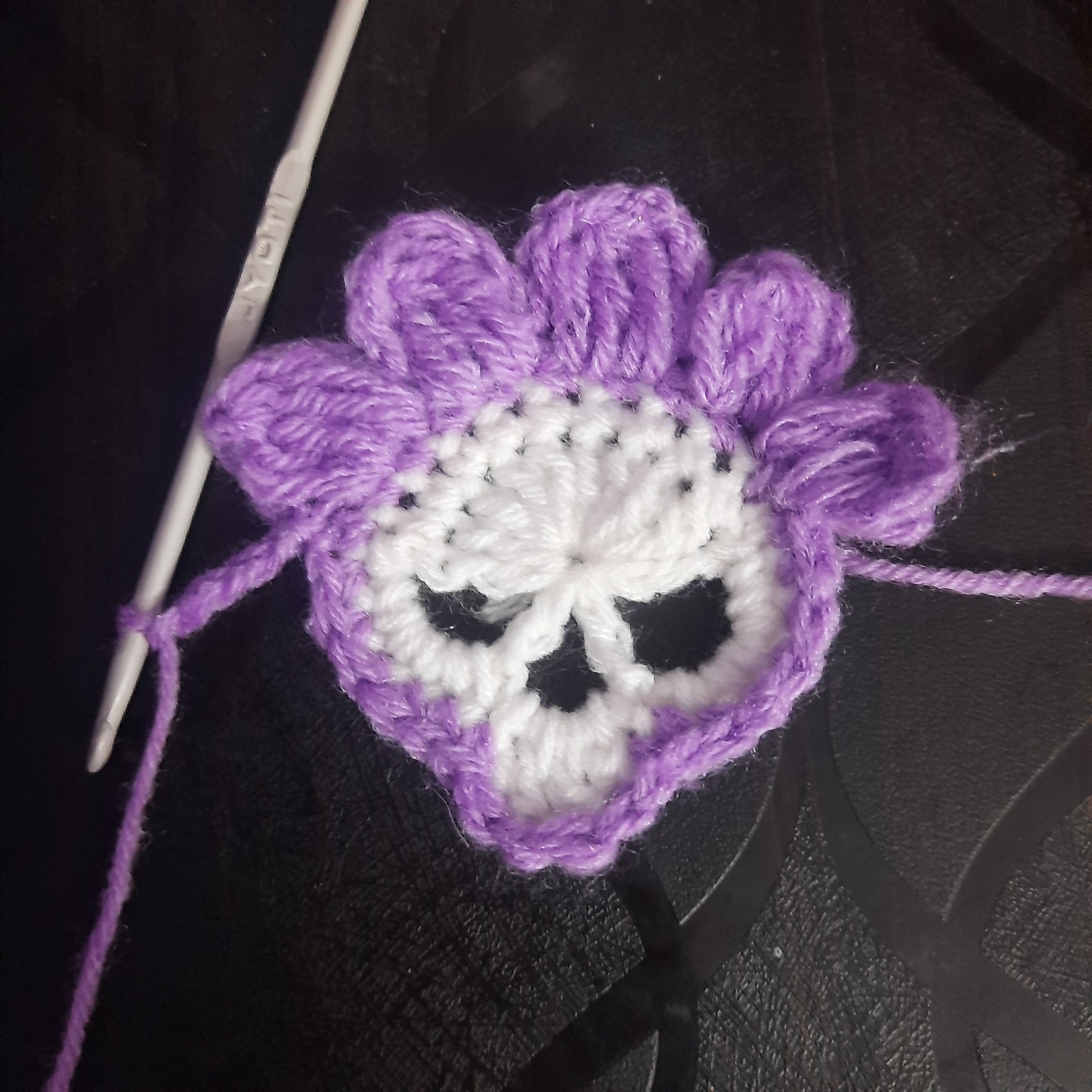 Crochet Skull Flower: Skull Patch PATTERN Includes Photo Instructions ...