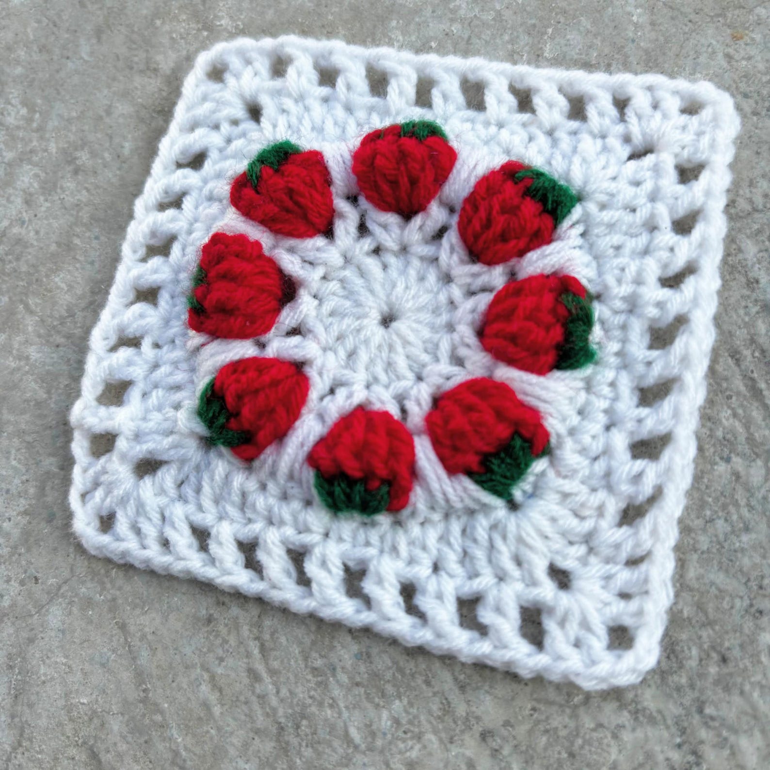 Mini Strawberries Granny Square: Strawberry Crochet Pattern, Valentines ...
