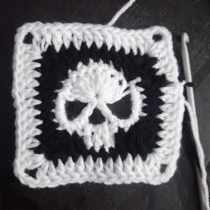 Skeleton Granny Square: Halloween Crochet PATTERN Includes Photo ...